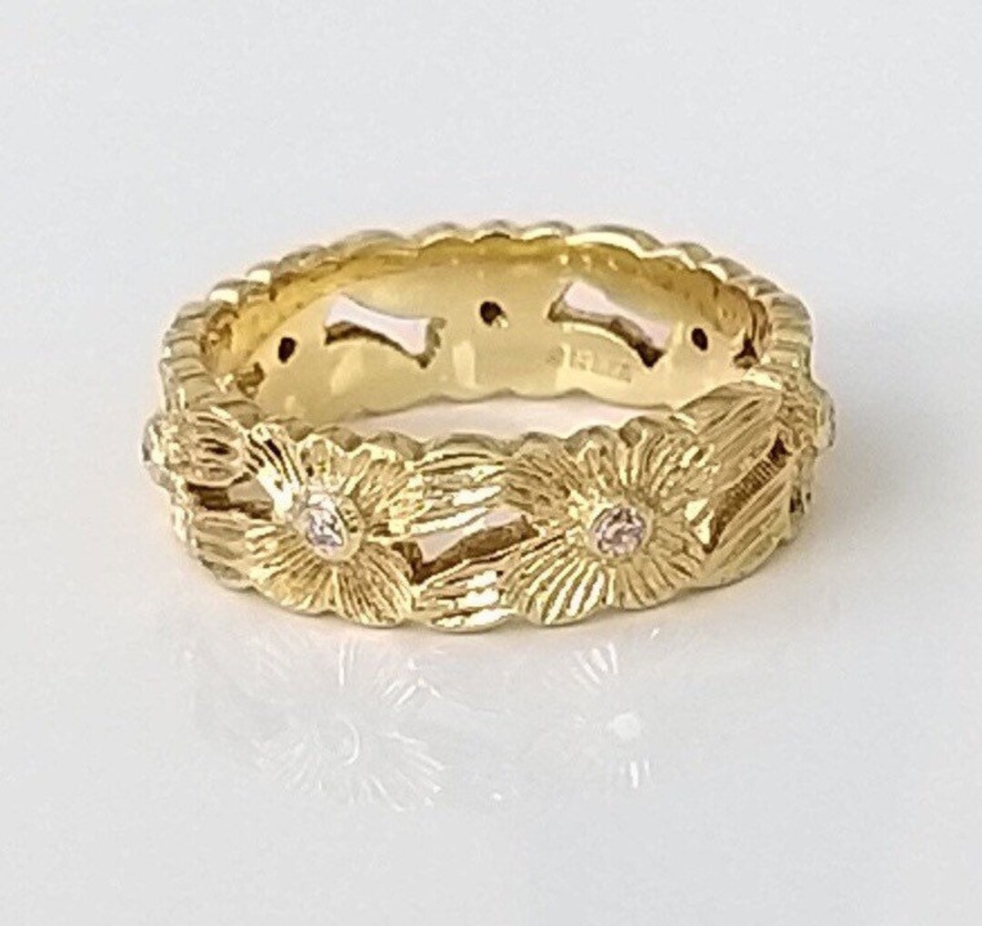 Antique Diamond & Solid Gold Floral Designed Ring, Engagement Present ...
