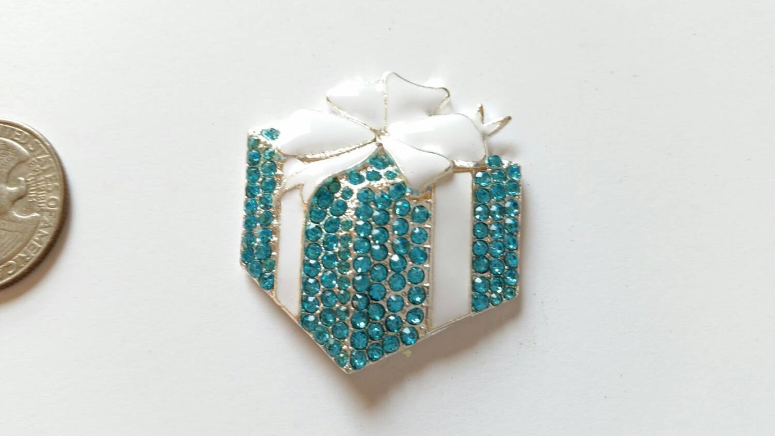 Blue Gift Box Needle Minder | Etsy