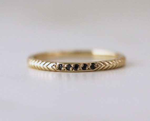 Black Diamond Arrow Filigree Solid 14K Gold Band - Etsy
