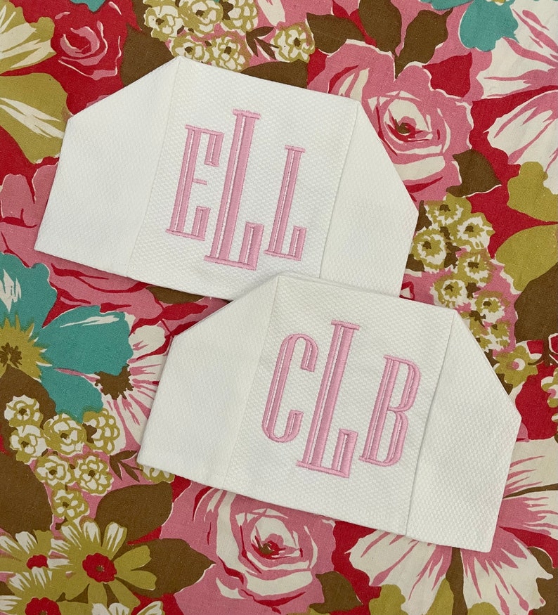 Monogrammed Linen Tissue Box Cover Bain Monogram, Monogrammed Gift ...