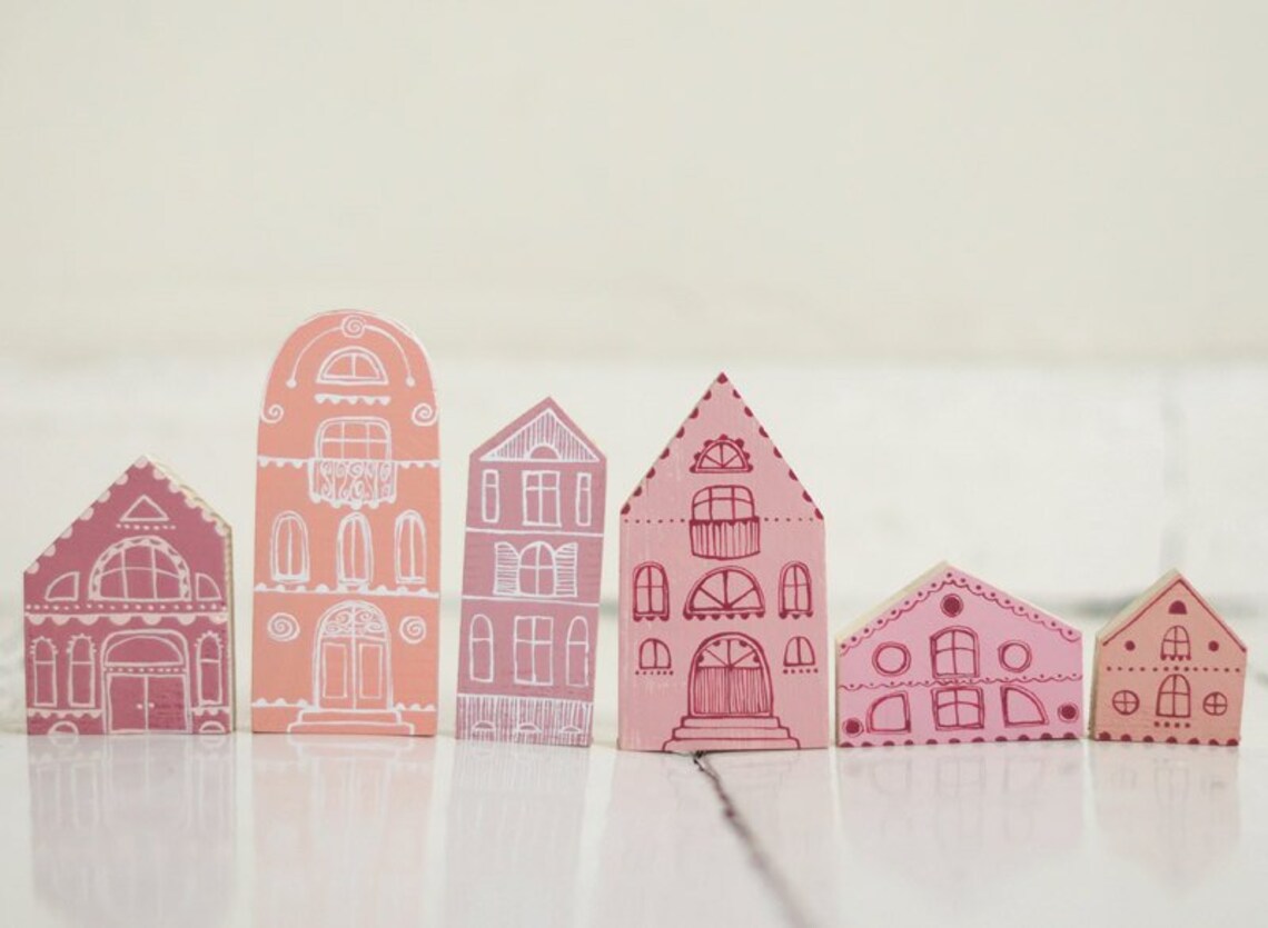 SET of 6 Hand Painted Wooden Village Miniature Village - Etsy