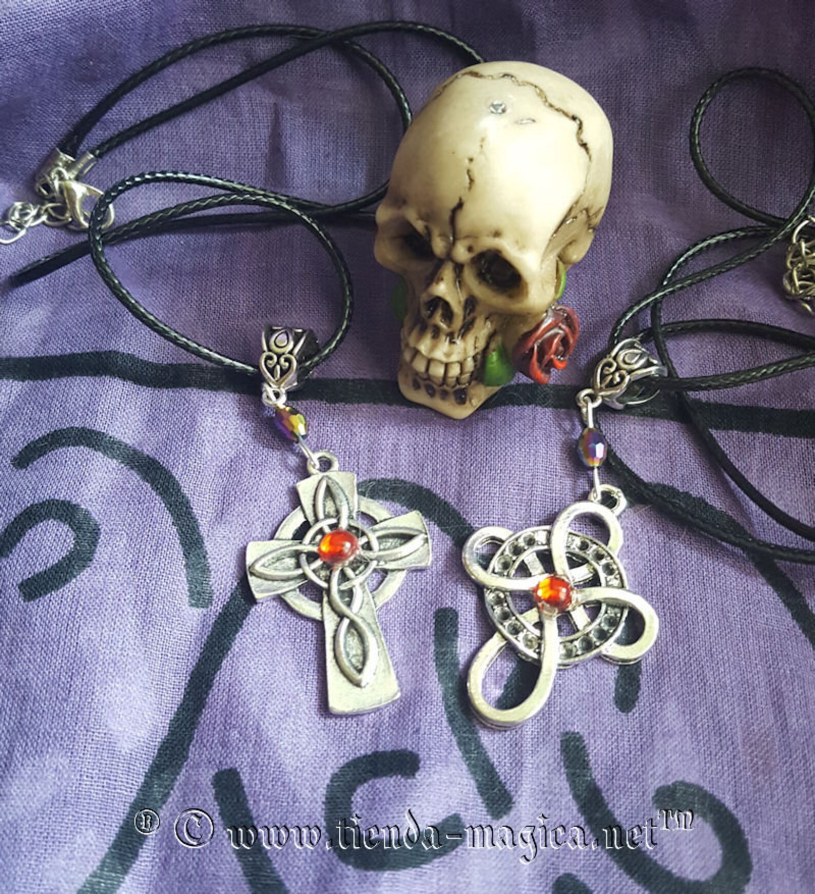 The Knot of the Witches Cross /The Knot of the Witches | Etsy