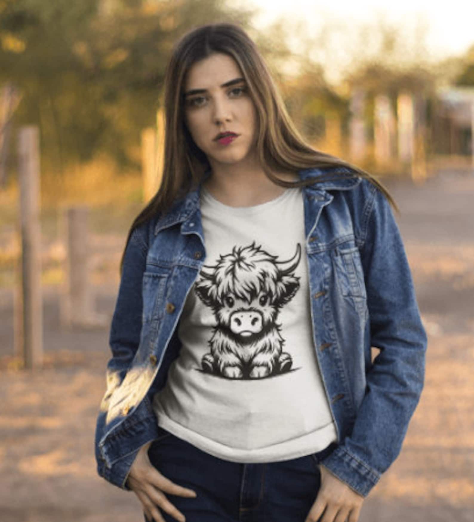 Cute Highland Cow Sitting SVG-PNG-JPG, Cow, Cute Cow, Baby Cow ...