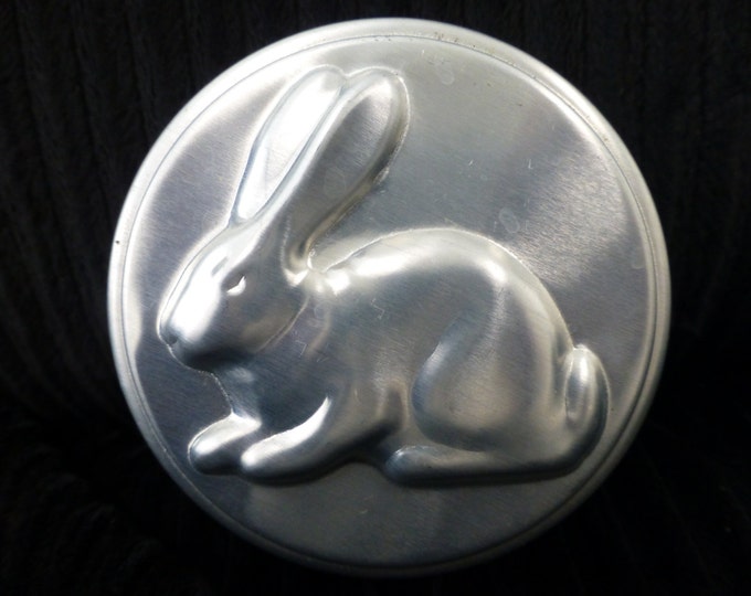 Set of 6 Bunny Tin Molds Circular Molds Baking or Crafting Soaps ...