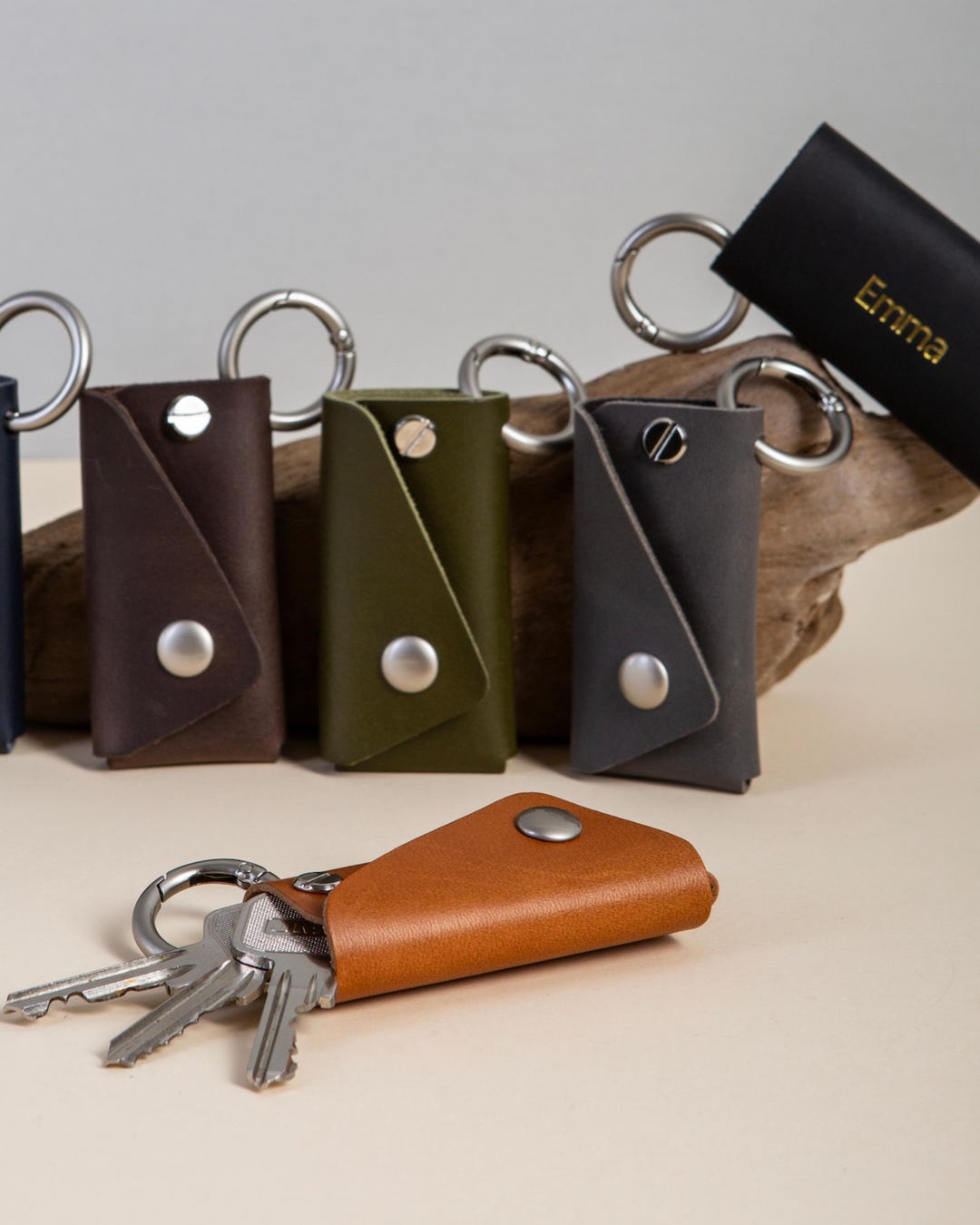 Leather Key Holder | Minimalist Magnetic Key Fob | Compact Leather ...