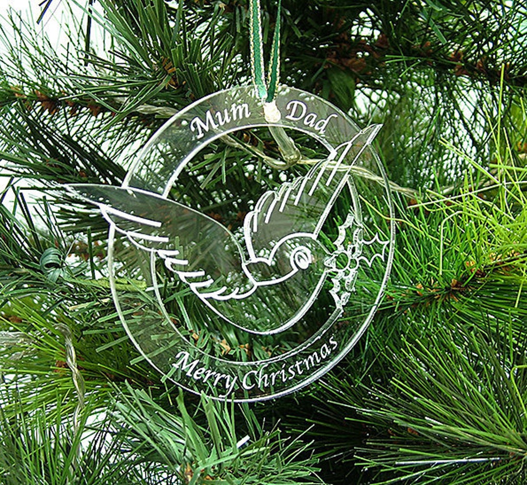 Robin Christmas Tree Decorations Engraved Mum and Dad Merry Christmas ...