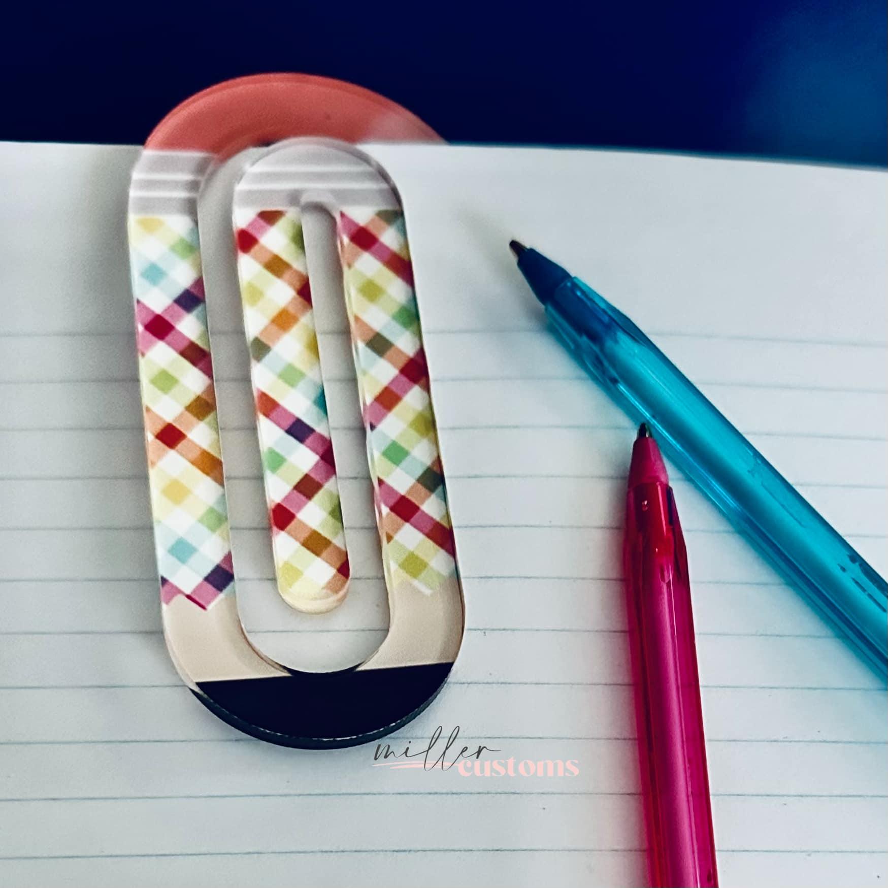 2 Big Paper Clip Designs • Pencils • Paperclip • Large Bookmarks ...