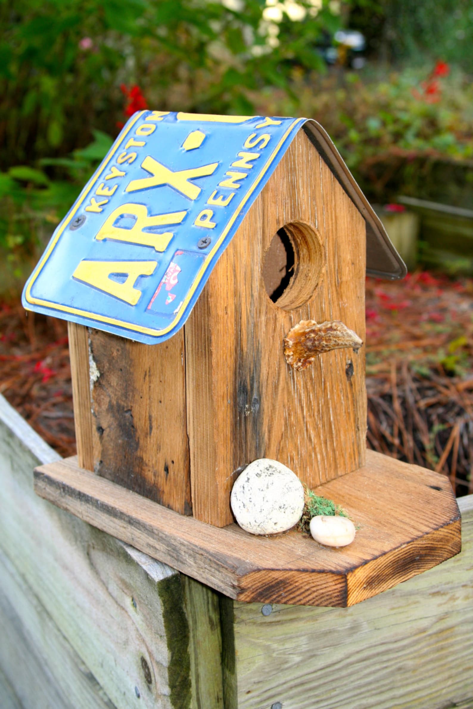Rustic Birdhouse / Chestnut Birdhouse / Primitive Birdhouse / - Etsy
