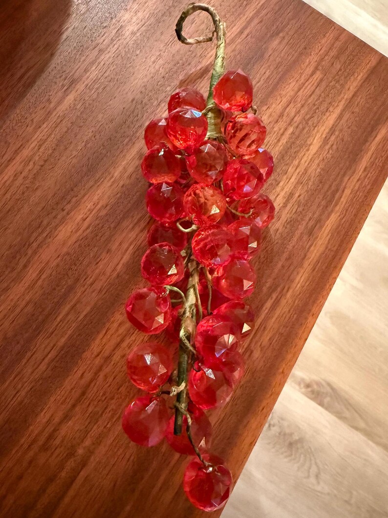 Mid Century Vintage 60s 70s Raspberry Red Pink Purple Acrylic Lucite ...