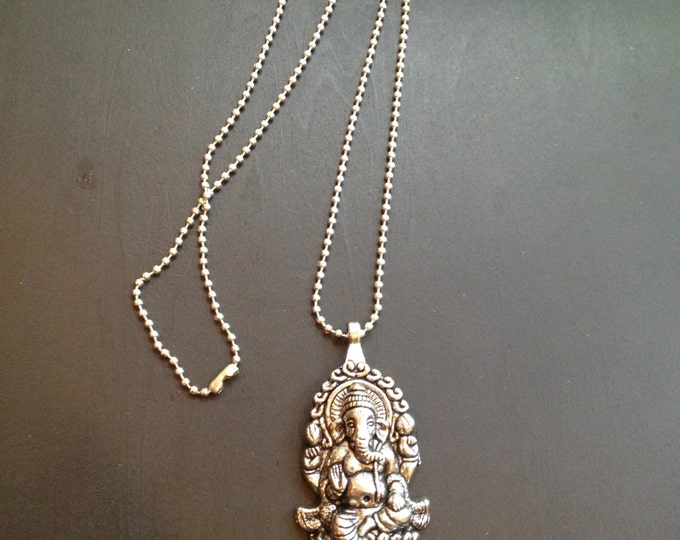 Ganesh Pendant Necklace - Etsy