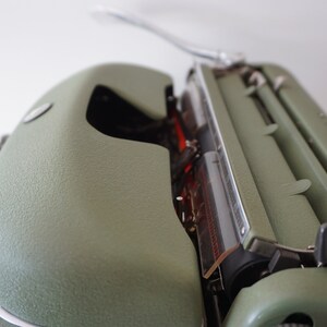 Beautiful Rare GREEN 1955 Alpina SK24 Typewriter - Working - Design ...