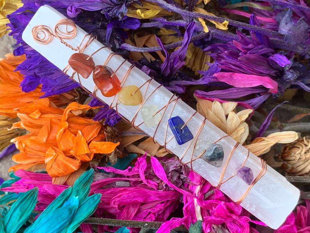 7 Chakra Selenite Wand W/mini Chakra Chips,tibetan Chakra Healing Wand ...