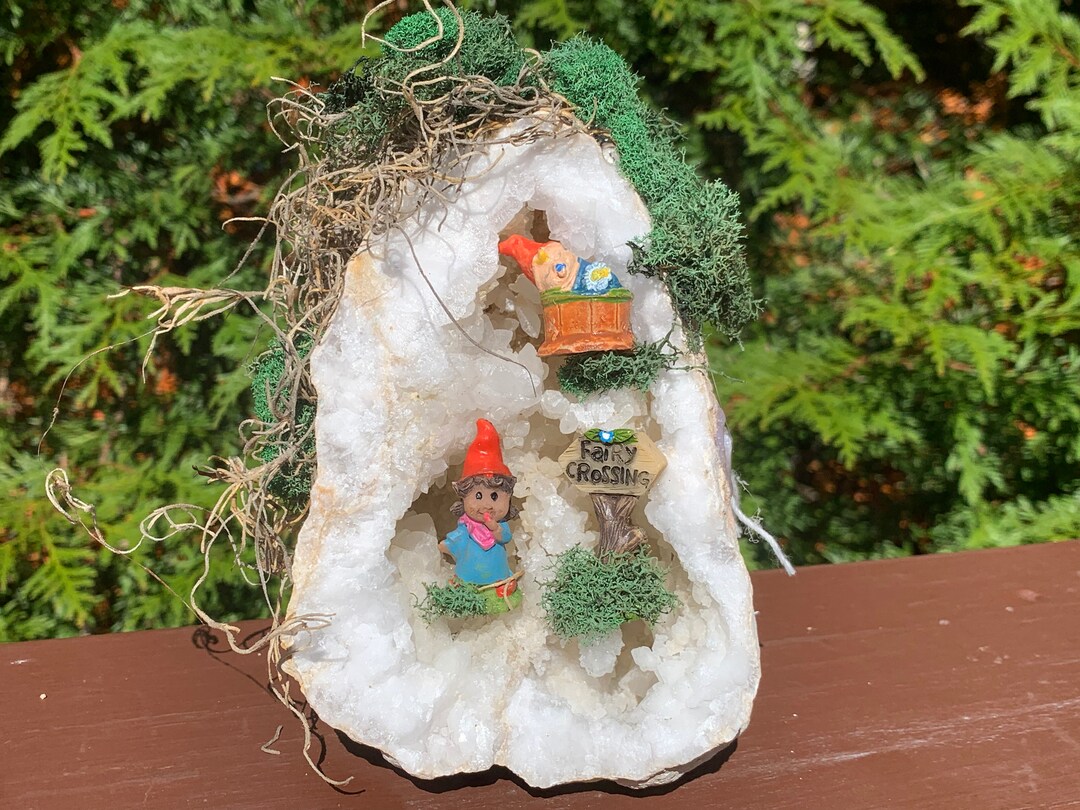 Morocco Geode Crystal Cluster: Fairy Crossing Gnome Display - Etsy