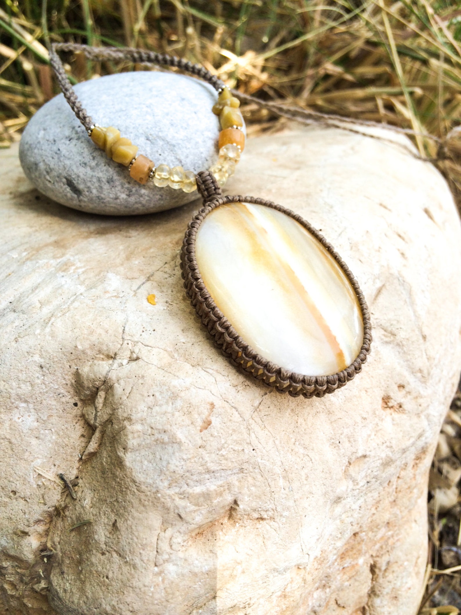 Yellow Banded Agate Macrame Necklace Large Agate Gemstone - Etsy