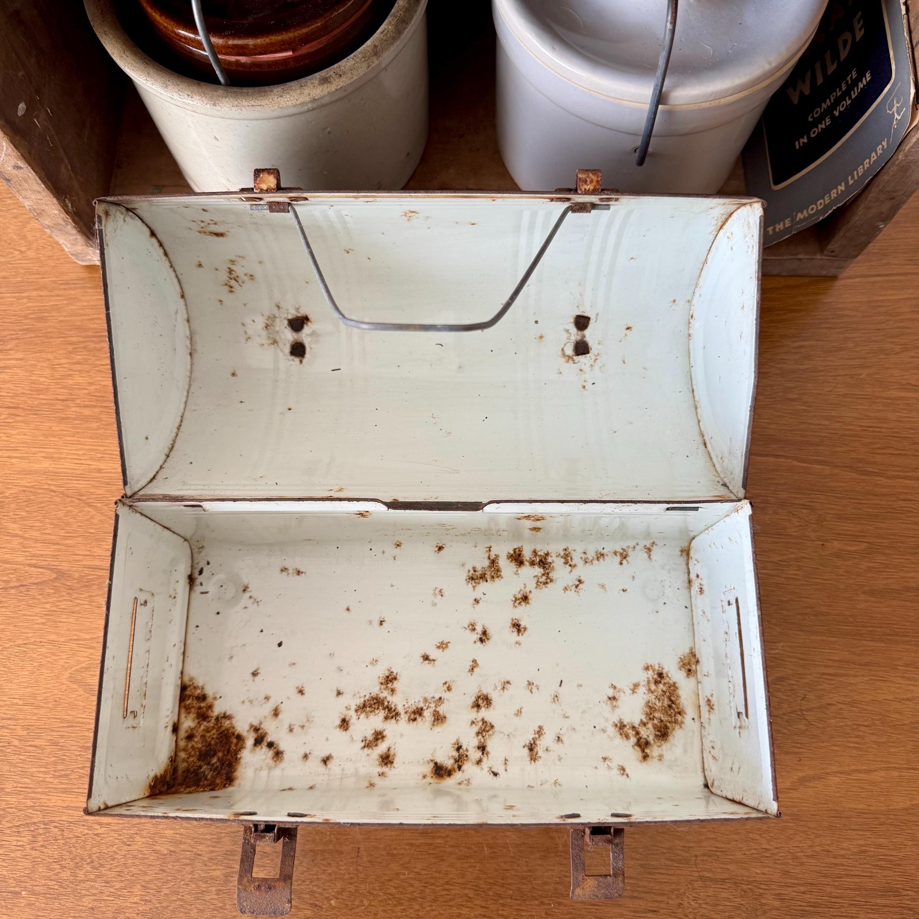 Vintage Aladdin Lunch Box: Rusty Black Metal, Nashville TN - Etsy