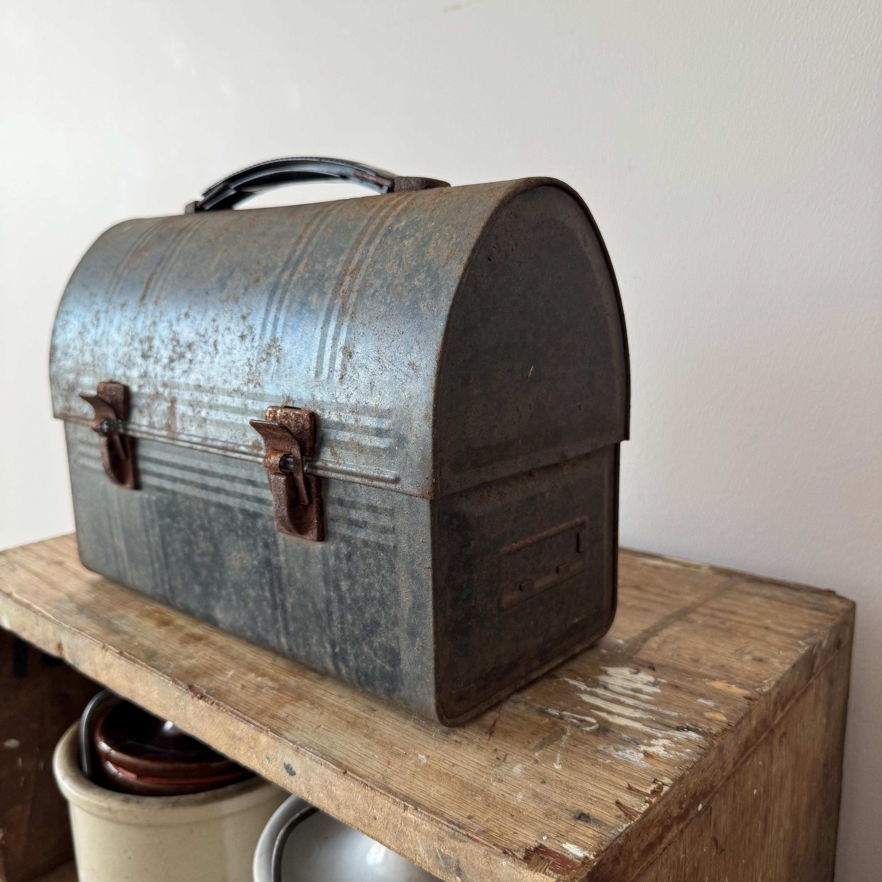 Vintage Aladdin Lunch Box: Rusty Black Metal, Nashville TN - Etsy
