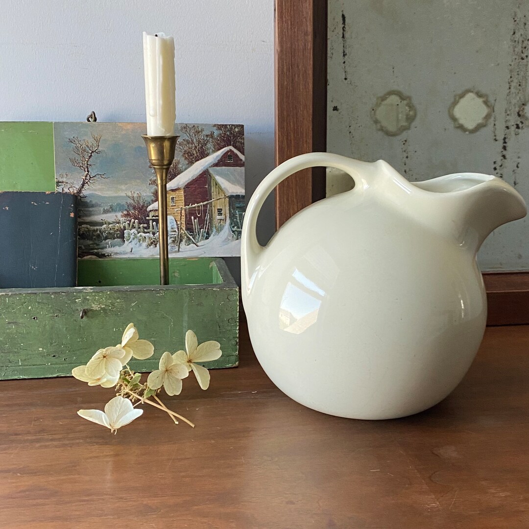 Vintage Hall Ivory Ball Jug With Ice Lip Hall Pottery, 633, Vintage ...