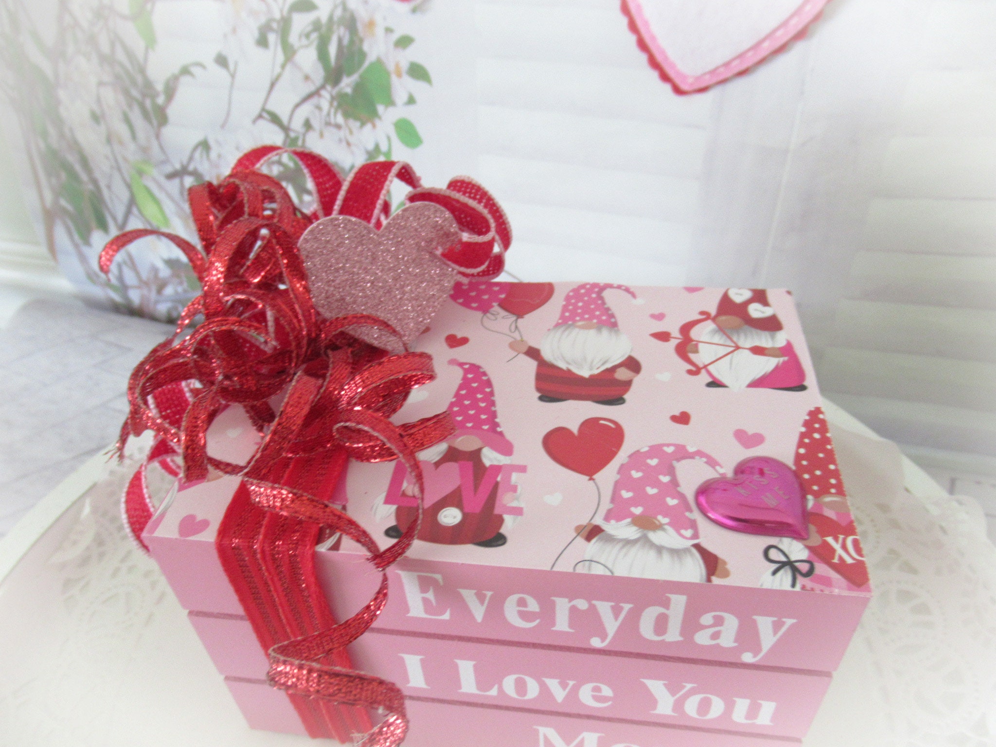 Valentine Theme Mini Bookstack / Love / Hearts / Tiered Tray Decor ...