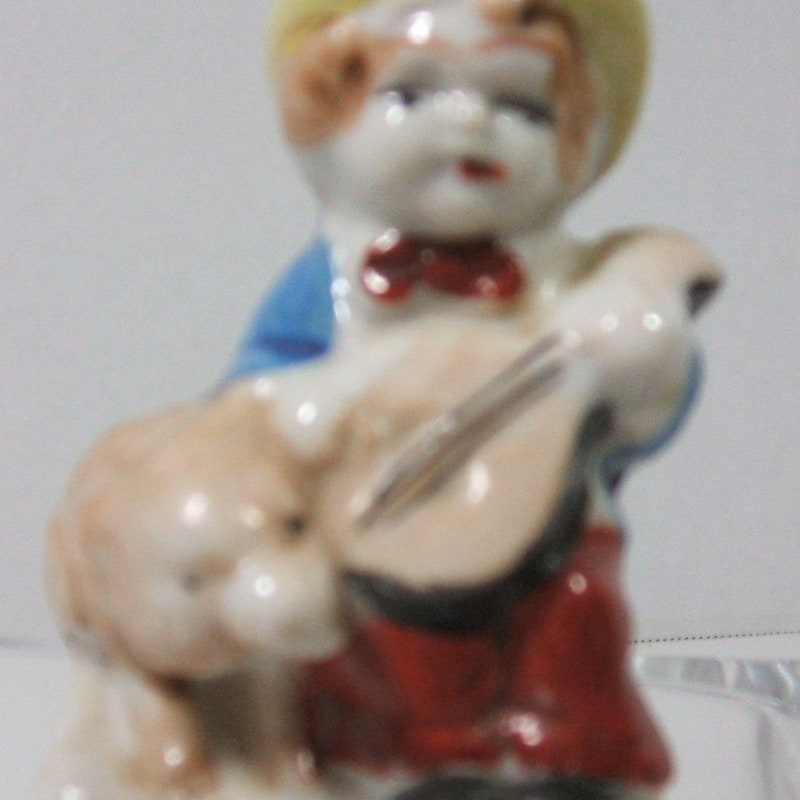 Figurine Playing Violin - Etsy