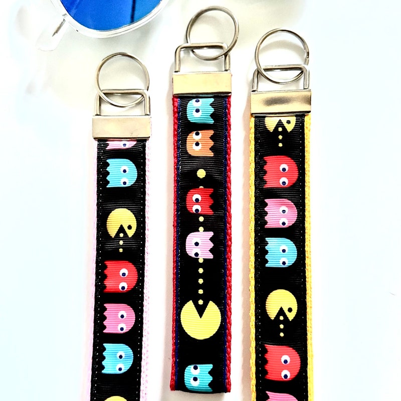 Pacman Keychain - Etsy