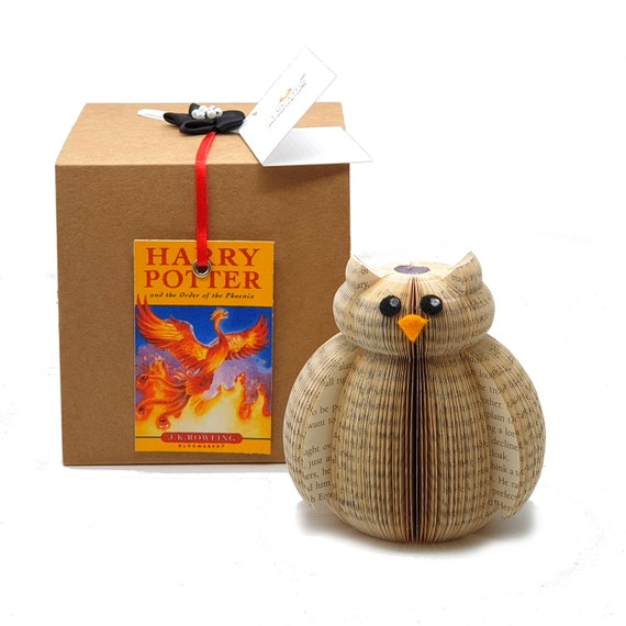 Harry Potter Book Art Hedwig Harry Potter | Pottermore Publishing
