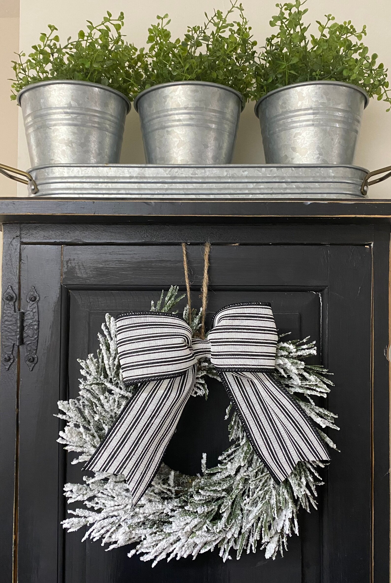 Adorable 12 Inch Flocked Christmas Wreath / Farmhouse Christmas Wreath ...