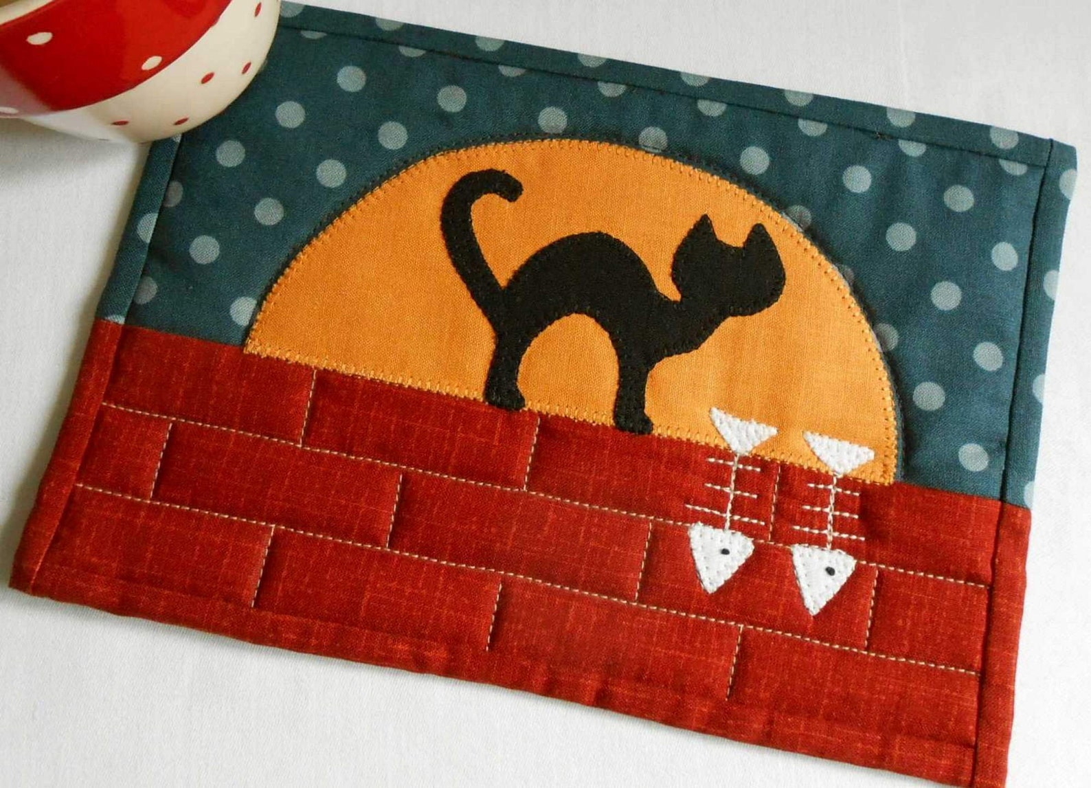 Moonlit Cat Mug Rug Pattern Two Designs in One Handy Pattern | Etsy