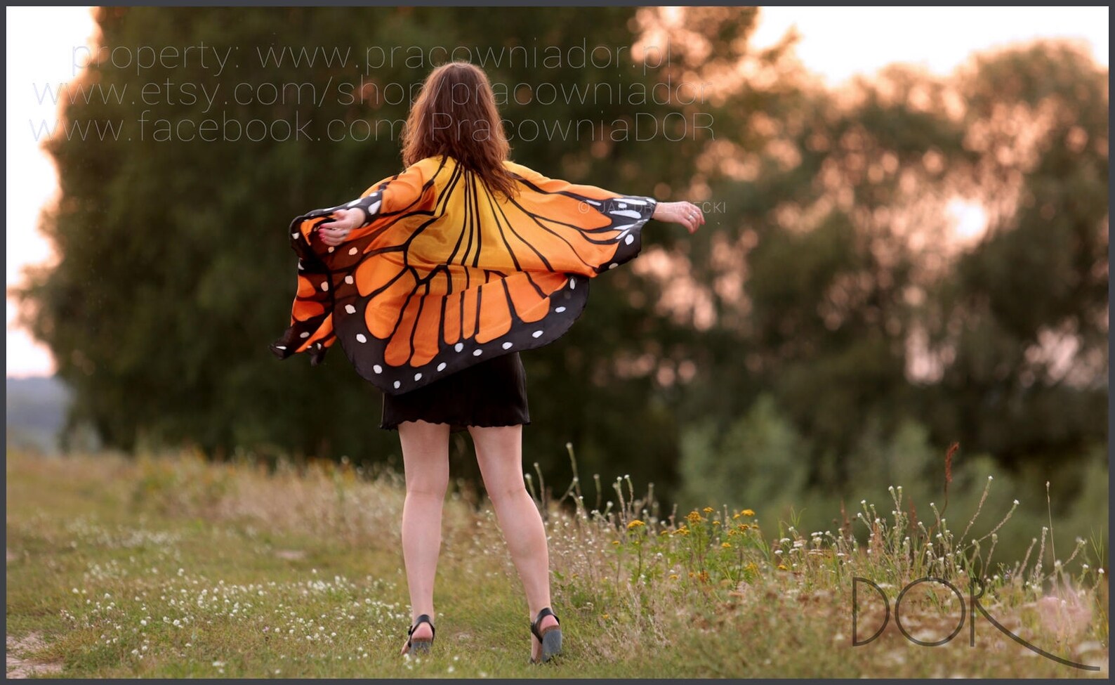 Monarch Butterfly Kimono. Hand Painted Silk Kimono. Made to Order - Etsy