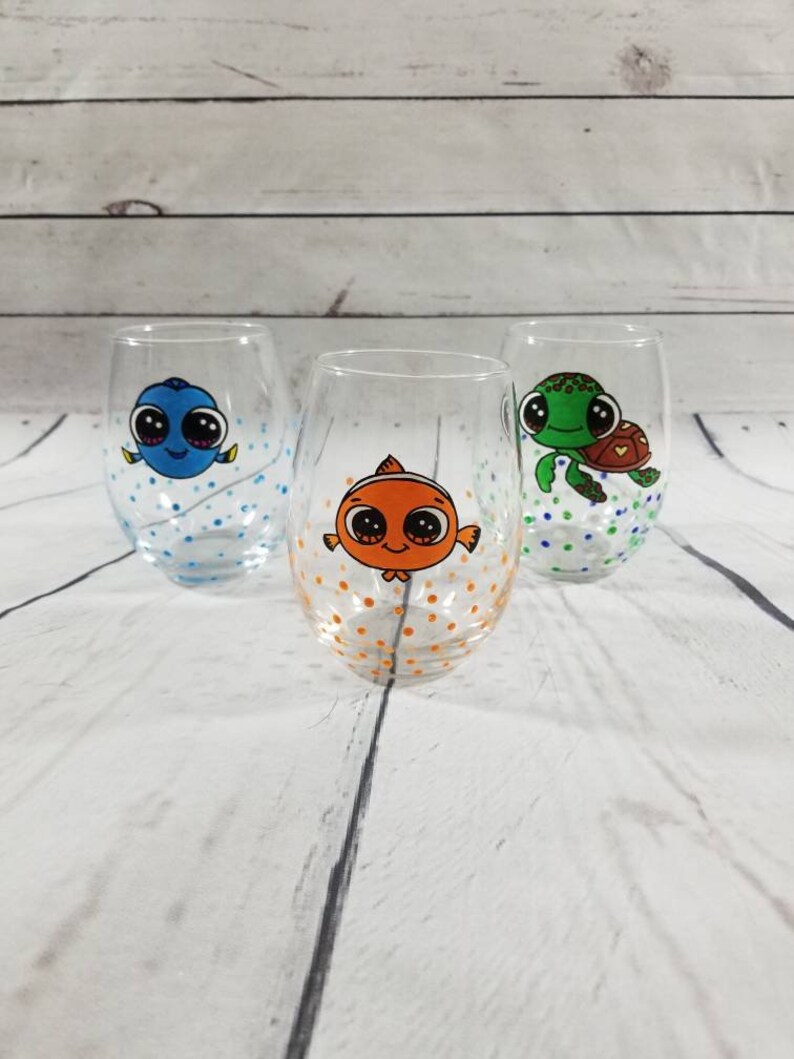 Finding Nemo Wine Glass / Finding Dory Wine Glass / Dory / - Etsy
