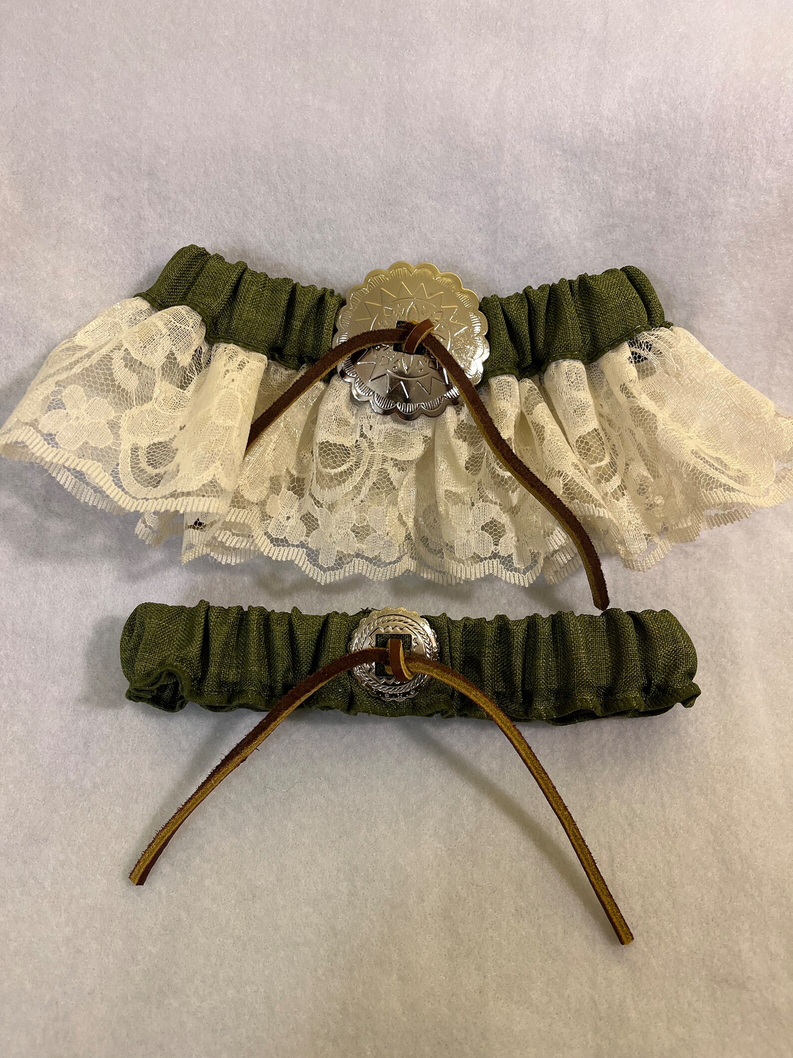 Rustic Western Bridal Garter Set – Burlap, Lace & Silver Concho - Etsy
