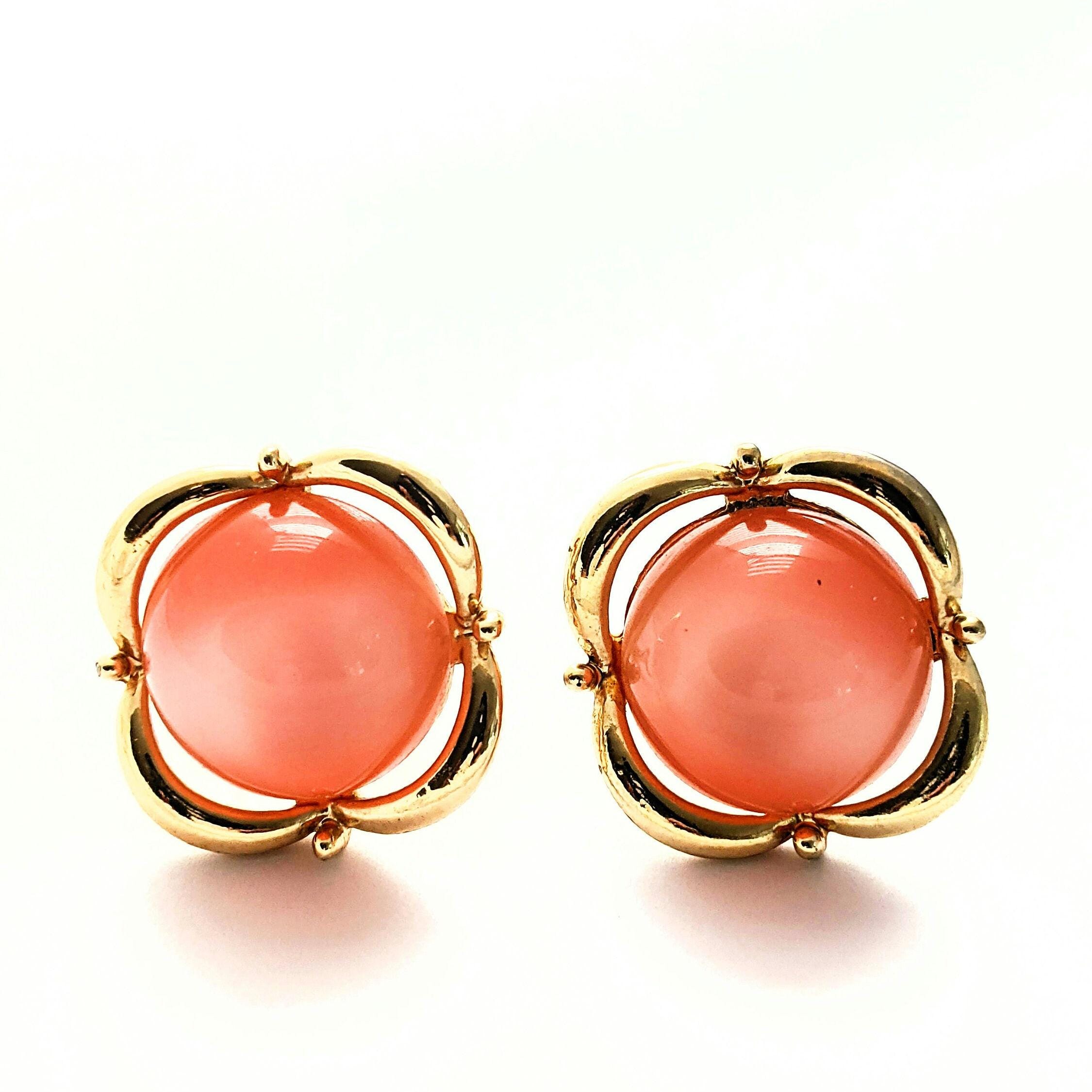 Round Pink Clip on Earrings, Vintage 1950s Pink Clip on Earrings ...