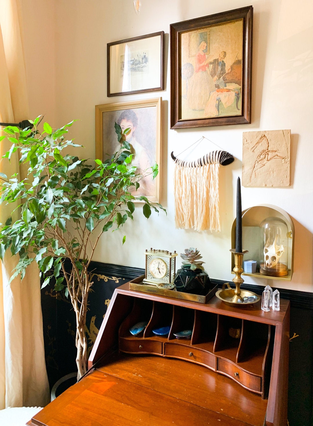 Springbok Horn Wall Hanging / Seven Colors / Eclectic Boho Macrame Wall ...