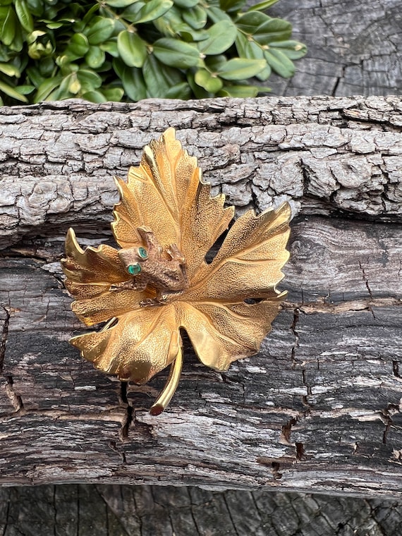 Maple Leaf Pendant, Gold Frog Brooch, Maple Leaf Pin,… - Gem