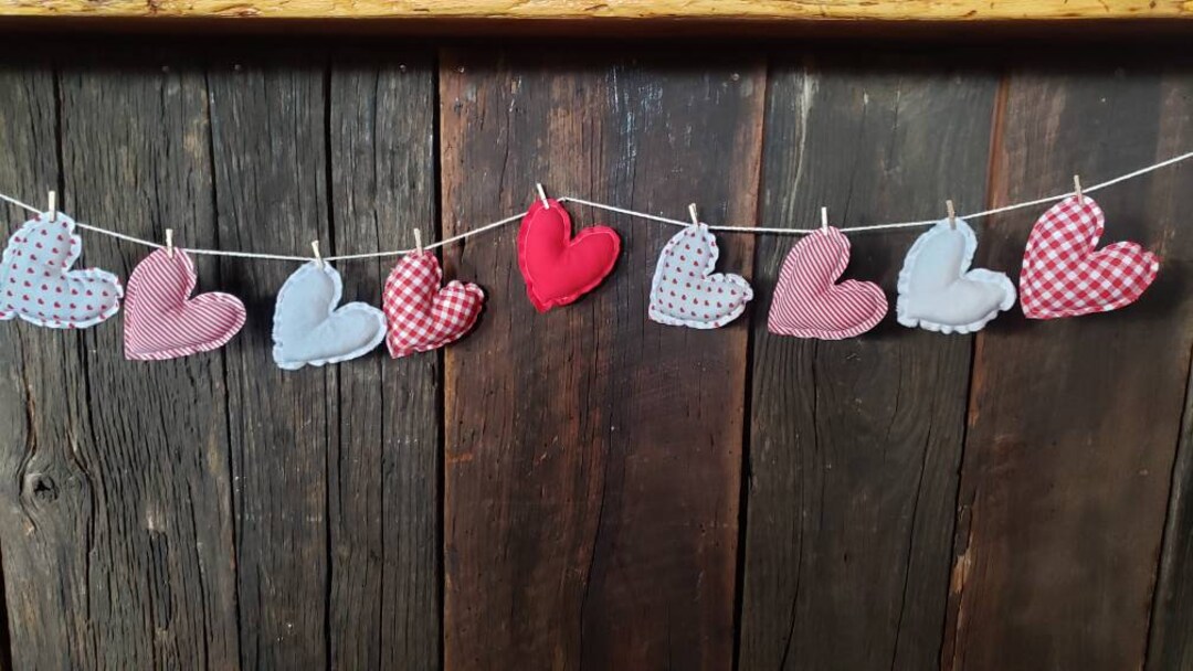 Valentine Red Heart Garland / Valentines Day Decor / Fabric Heart ...
