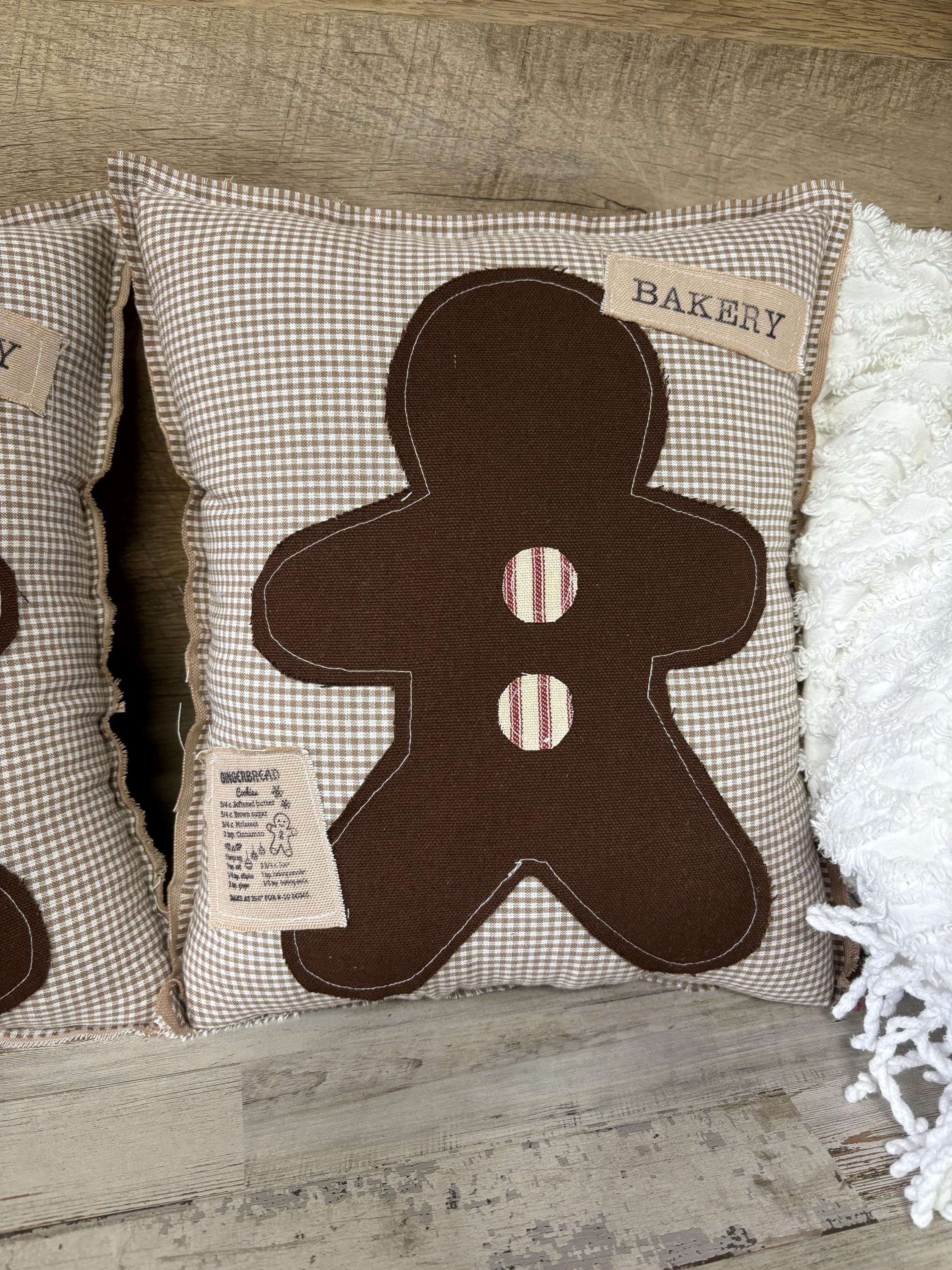 Gingerbread Pillow / Farmhouse Christmas Pillow / Gingerbread Accent ...