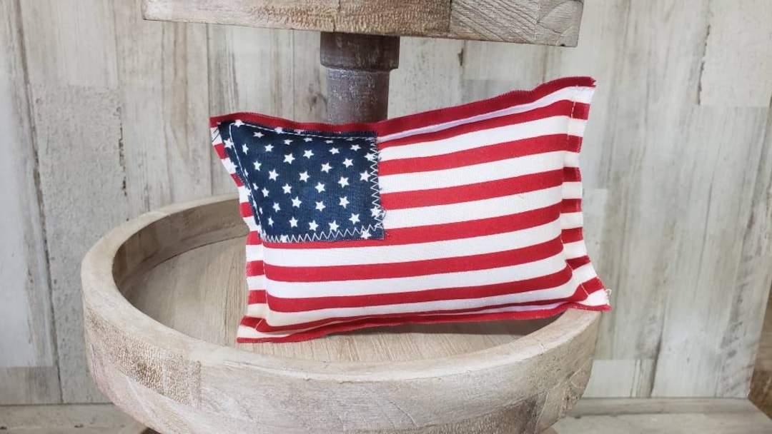MINI Stuffed Fabric Flag/ Farmhouse Cottage American Mini Flags / Old ...