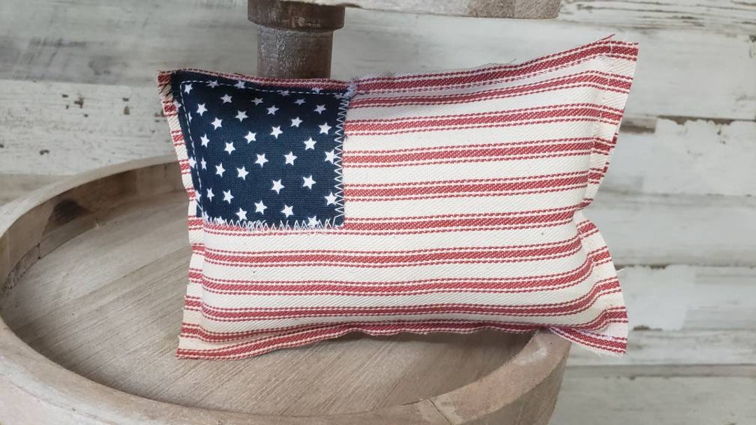 MINI Stuffed Fabric Flag/ Farmhouse Cottage American Mini Flags / Old ...