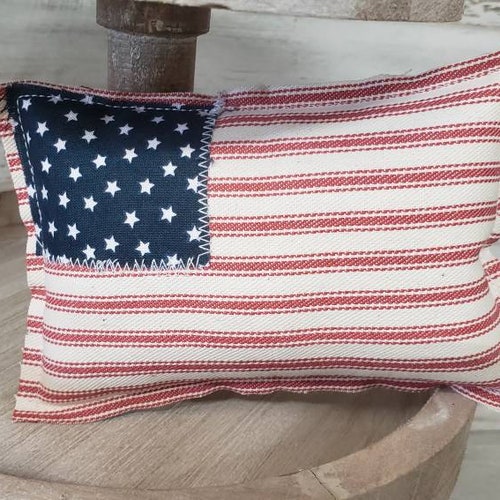 MINI Stuffed Fabric Flag/ Farmhouse Cottage American Mini - Etsy