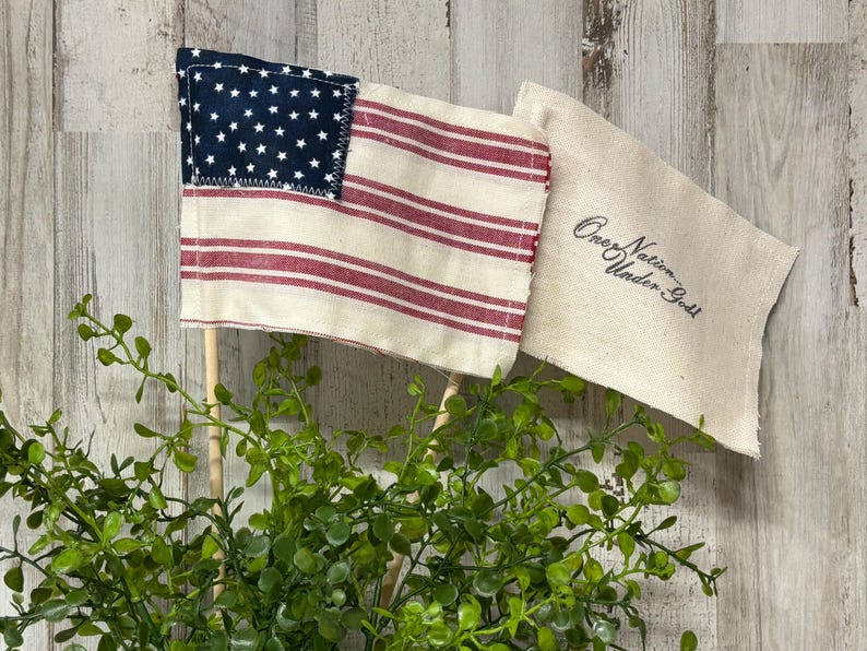 Fabric Flags / Farmhouse Cottage American Mini Flags / Old Glory Flag ...