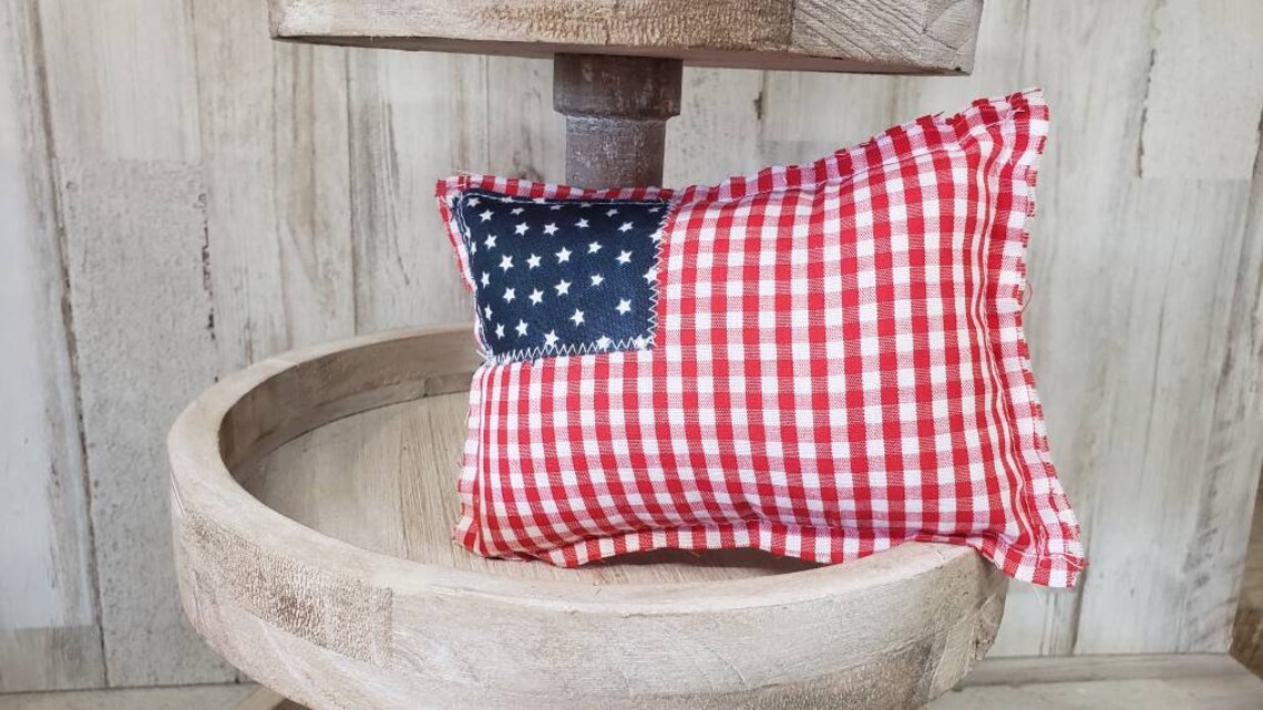 MINI Stuffed Fabric Flag/ Farmhouse Cottage American Mini Flags / Old ...