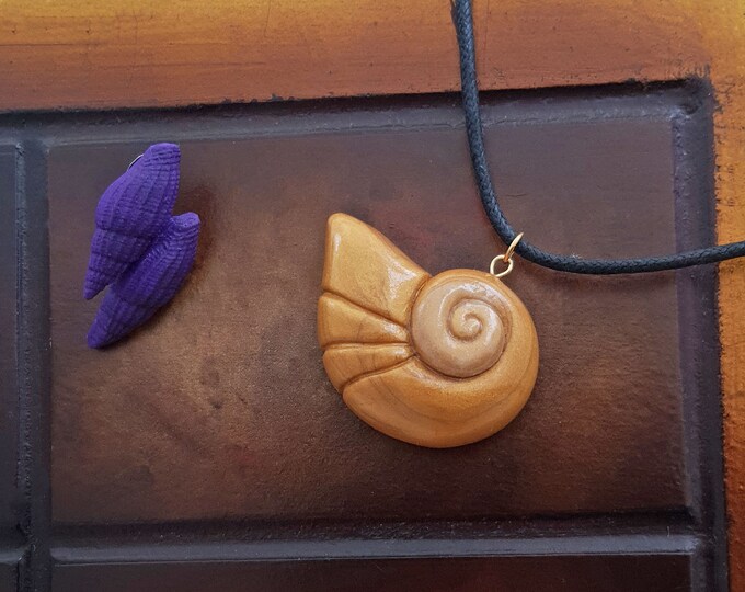 Ursula Sea Witch Inspired Jewelry Set, Nautilus Gold Shell Pendant ...