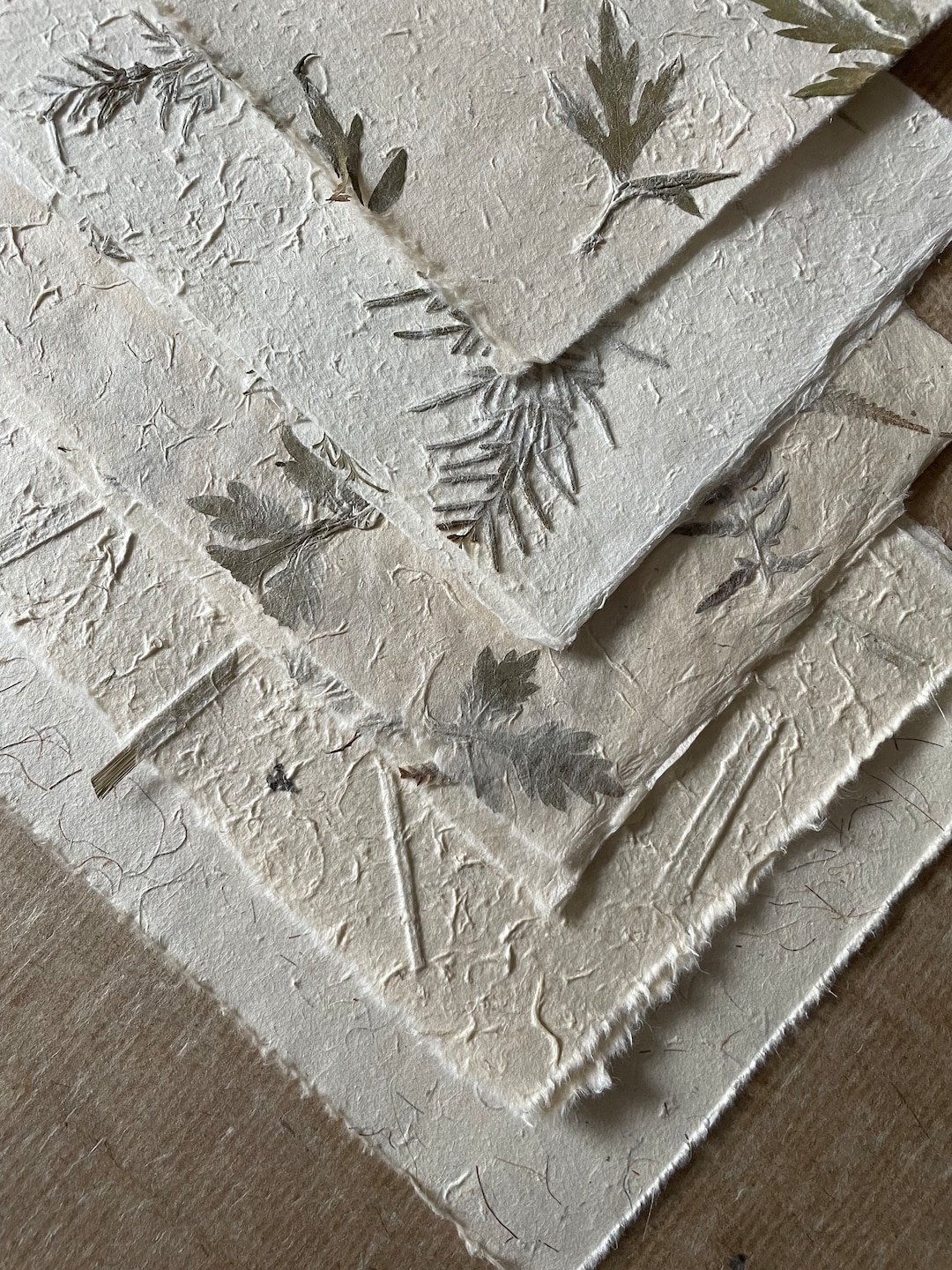 Mixed Leaf Full/half Sheets Leafy Papers, 20 X 30 Inches, Himalayan ...