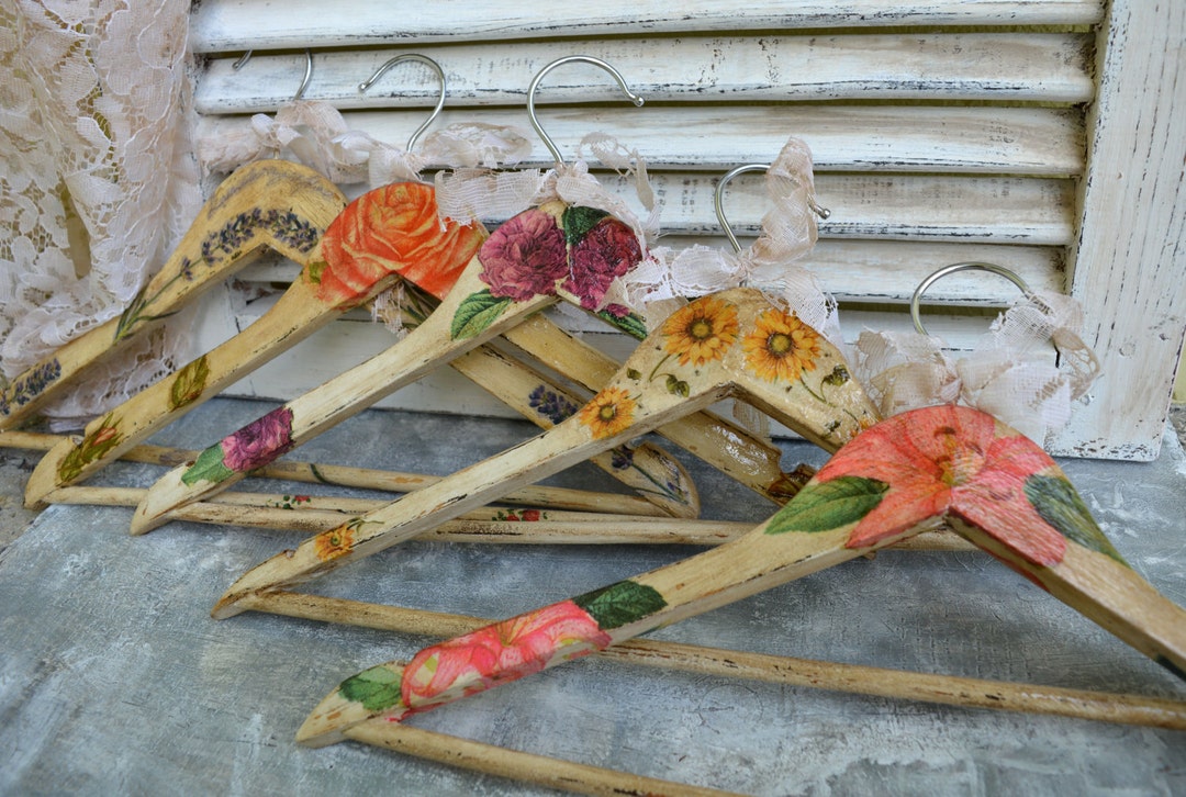 Personalized Hangers for Wedding, Wedding Dress Hangers, Bridesmaids ...