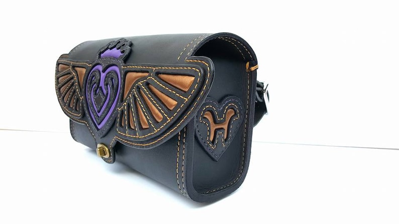 Custom Motorcycle Leather Handlebar Bag for Harley Davidson Dyna Low ...