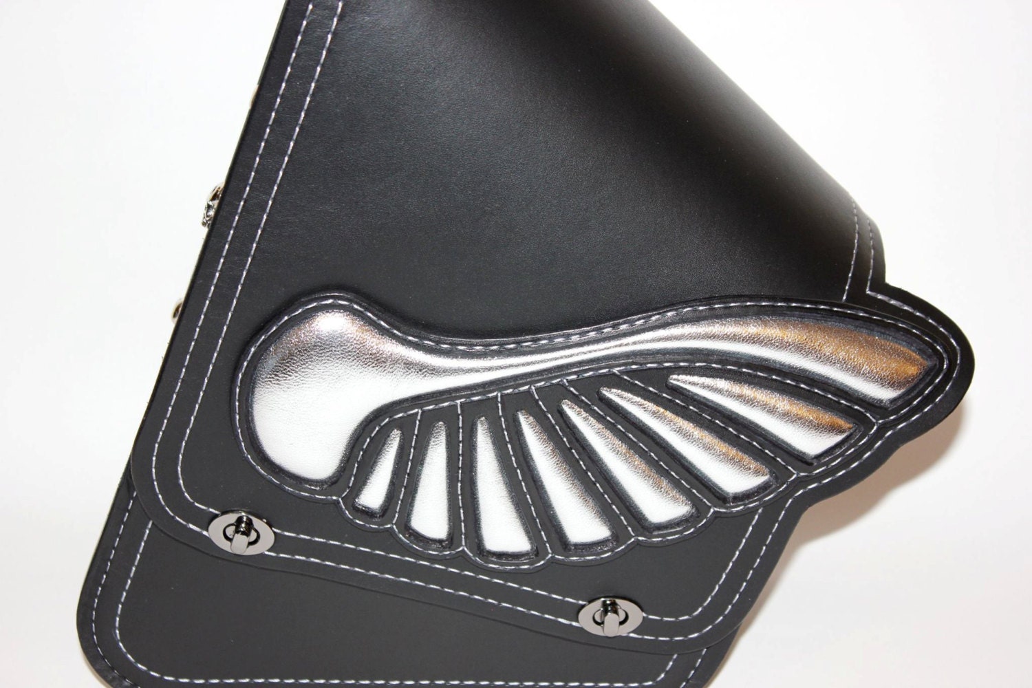 Custom Motorcycle Swingarm Bag for Harley Davidson Softail, Leather Bag ...