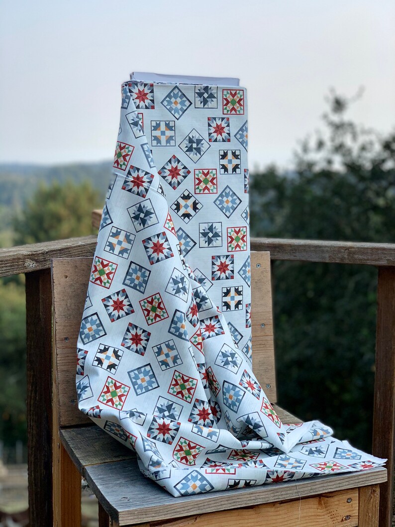 Mini Quilt Pattern Light Background Thistle Hill - Etsy