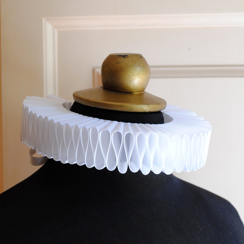Neck Ruff - Etsy
