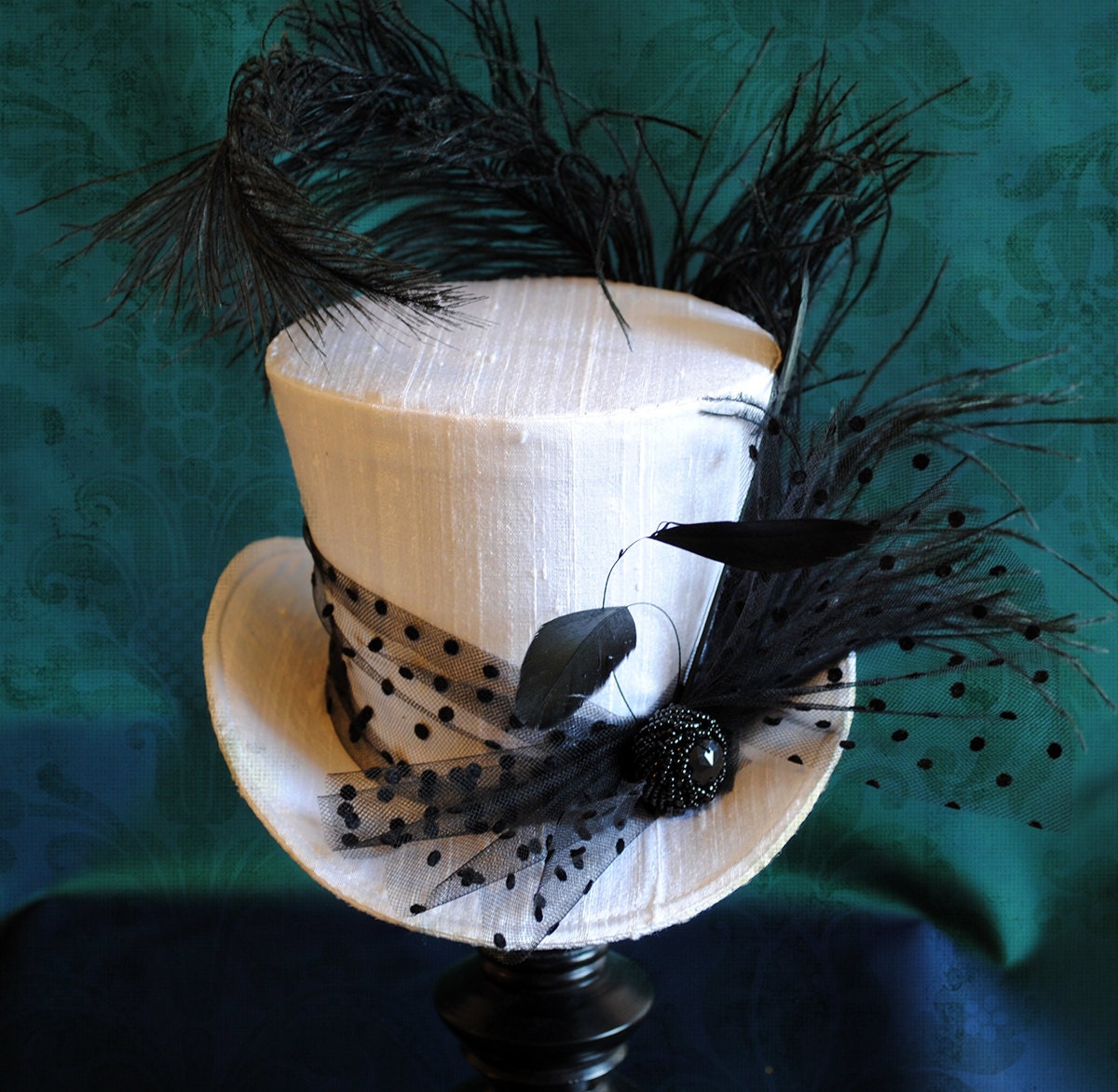 Make A Tiny Top Hat Black