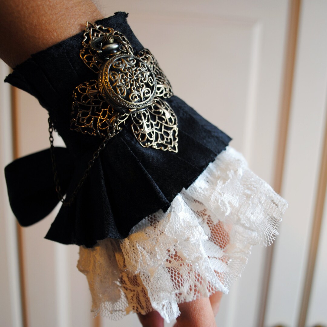 Gothic Wrist Cuff With Pocket Watch,alice in Wonderland Wrist Wrap ...