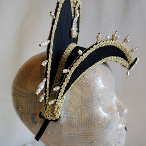 Black & Gold Attifet,tudors Headdress,royal Renaissance Headpiece ...